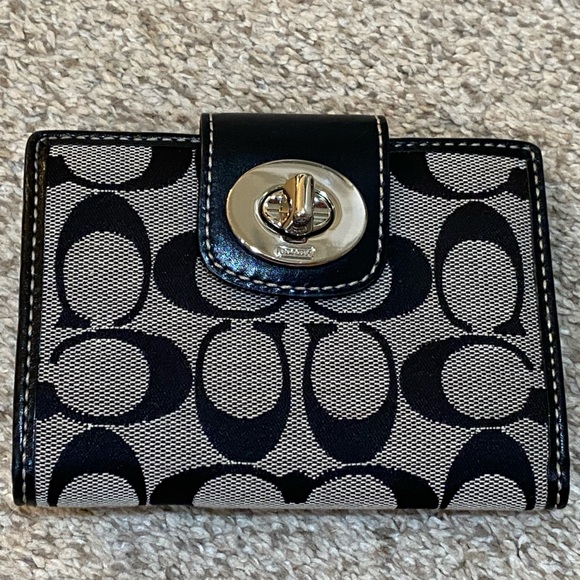 Coach | Bags | Coach Compact Wallet | Poshmark